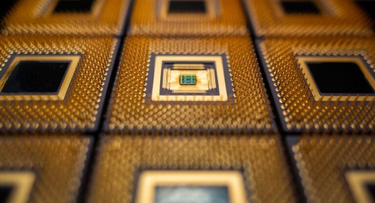 Built for AI, this chip moves beyond transistors for huge computational ...