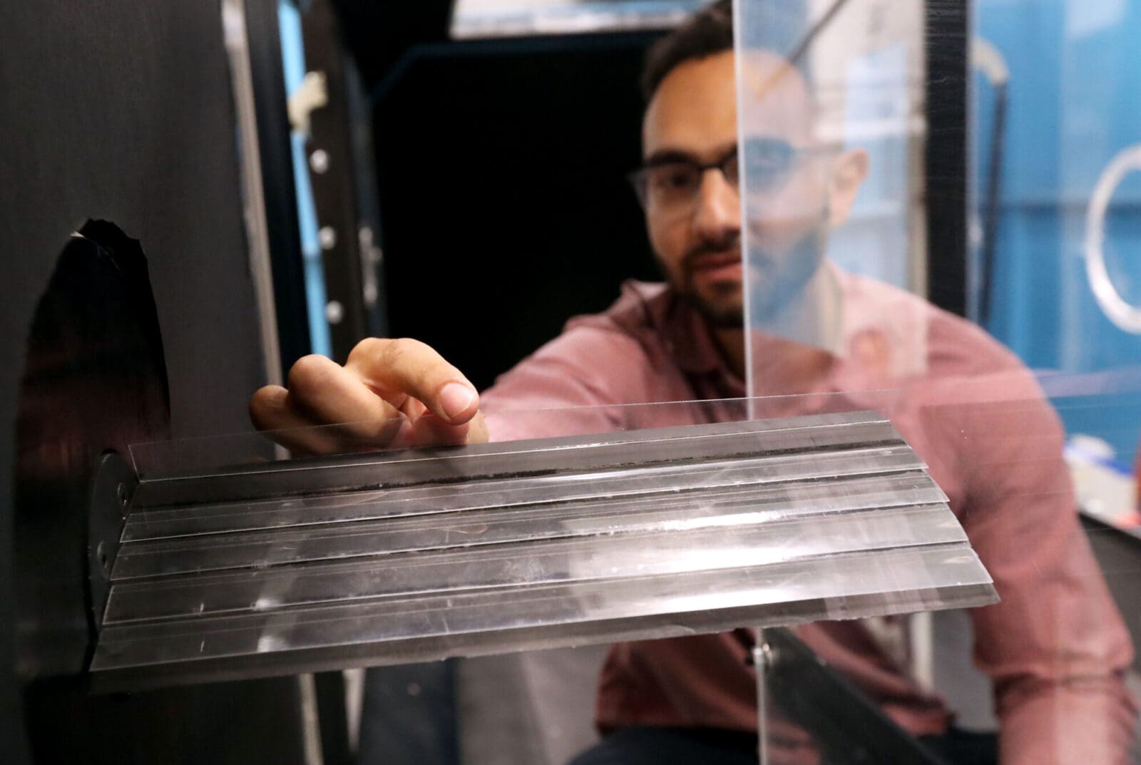 Bird wings inspire new approach to flight safety - Princeton Engineering